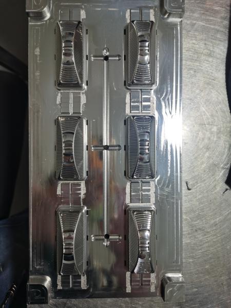 Quality 0.01mm Precision Mould Service Auto Lamp Mould Polishing OEM/ODM for sale