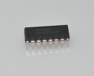 China UC2846N Controlador PWM de modo de corriente 500kHz, 8-40V Entrada 1A Totem Pole DIP-16 -40°C a +85°C en venta