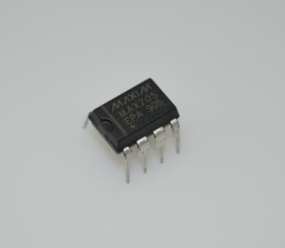 China MAX705EPA Supervisor del microprocesador 4.65V Umbral de 200 ms Reinicio de pulso 5V Suministro DIP-8 -40°C a +85°C en venta