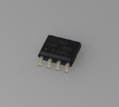 China IR2106STRPBF 600V conductor de medio puente 200mA salida con conmutación rápida UVLO, bajo retraso de propagación SOIC-8 ideal para motores y inversores en venta