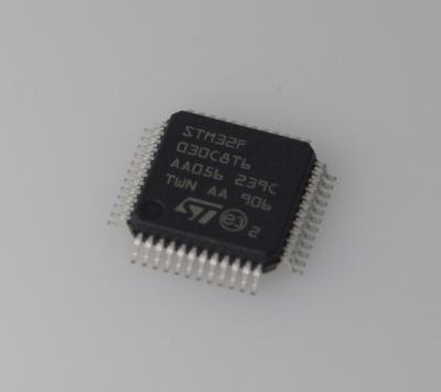 China STM32F030C8T6 MCU Cortex-M0 de 48MHz, 64KB Flash, 8KB RAM, ADC de 12 bits, bajo costo, tolerante a 5V, 37 GPIO y amplio rango de temperatura para diseños embebidos robustos en venta