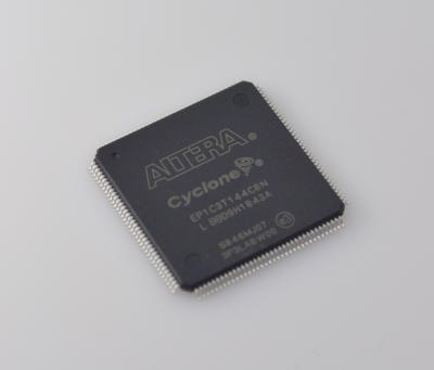 China FPGA Cyclone EP1C3T144C8N con 2.910 LEs, TQFP de 144 pines, funcionamiento a 3,3 V, PLL integrado, E/S de bajo costo y flexibles para control integrado y prototipado en venta