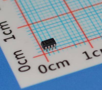 China TPS62120DCNR 3.3V 1.5A Convertidor paso a paso con una eficiencia del 95% 3.1-17V Modo de ahorro de energía de entrada 100% Ciclo de trabajo Compensación interna Inicio suave y apagado térmico en el paquete SOT-23 en venta