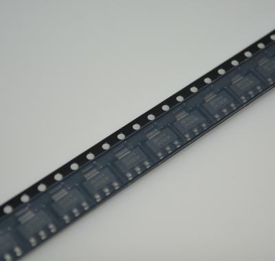 China REG1117-3.3 Regulador de voltaje de alta precisión de 3,3 V de baja descarga con límite de corriente de salida de 1 A Protección térmica y habilitado en paquetes en miniatura en venta