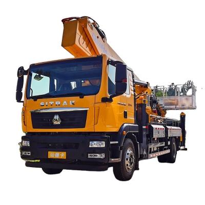 Cina ascensore sopraelevato caldo dell'asta del camion del veicolo del braccio telescopico di vendita dell'alta JIUBANG fabbrica di 250hp 50m in vendita