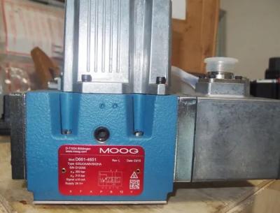 China Duits gefabriceerde Moog servoklep met horizontale pompas positie Standaard V-type voor de bouwmaterialenindustrie Te koop