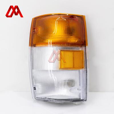 中国 左側の暗くしたクリアランスランプ ISUZU ELF IZUMI オートパーツ 8-97855-008-0 販売のため
