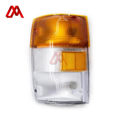中国 左側の暗くしたクリアランスランプ ISUZU ELF IZUMI オートパーツ 8-97855-008-0 販売のため
