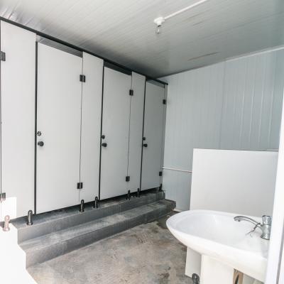中国 ポータブル トイレ シャワー 部屋 現代のデザイン 鉄製 プレファブ コンテナ シャワー 屋外用 販売のため