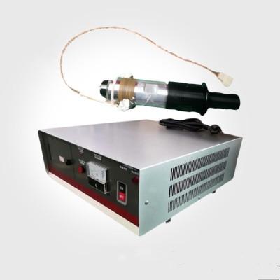 Cina scatola ultrasonica di Machine Horn And del saldatore di 2000w 20khz per la macchina per cucire del pizzo in vendita