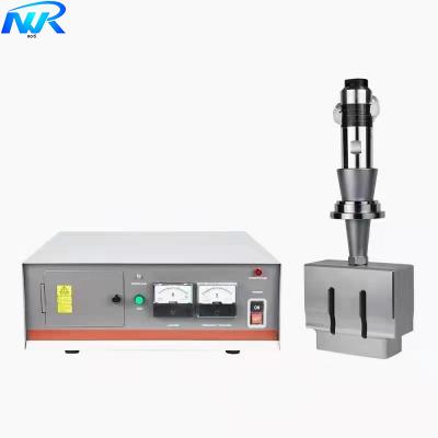 Cina saldatore ultrasonico Machine Easy di 2000w 20khz per fare funzionare la macchina della tazza di carta in vendita