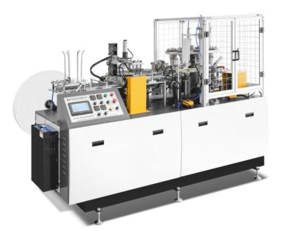 Cina Tazza di carta automatica che rende a macchina sensibilità media 100 pc al min con il sistema dell'ingranaggio e del plc in vendita