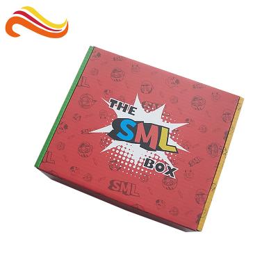 Chine Le carton écologique a ridé l'emballage de papier imprimé par logo fait sur commande de boîte à vendre