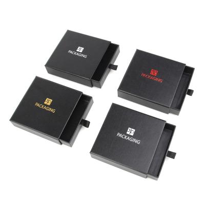 Chine Boîte-cadeau Pantone de bijoux de carton de Matt Black 1200g 2mm à vendre