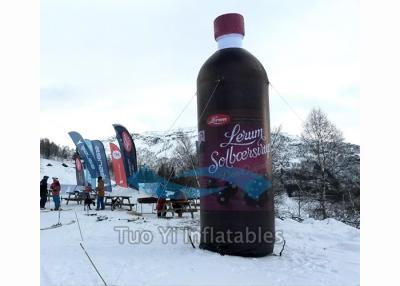 Cina Bevanda gonfiabile gigante promozionale di galleggiamento dell'esposizione della bottiglia per attività all'aperto in vendita