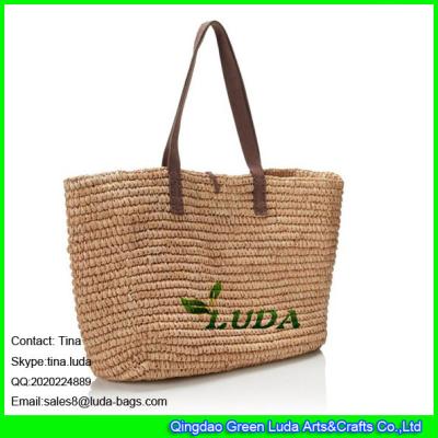 中国 LUDA の自然な raffia のかぎ針編みの女性は肩の戦闘状況表示板浜袋を袋に入れます 販売のため