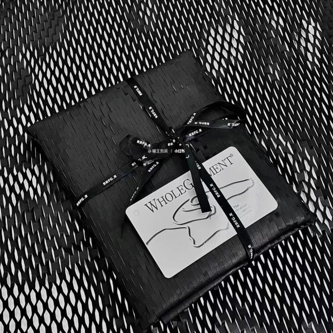 Close-up view of black honeycomb paper structure and matte finish