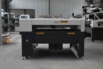 China 4 x 4 CO2 Laser-Schneidemaschine Fuß MDF 300W zu verkaufen