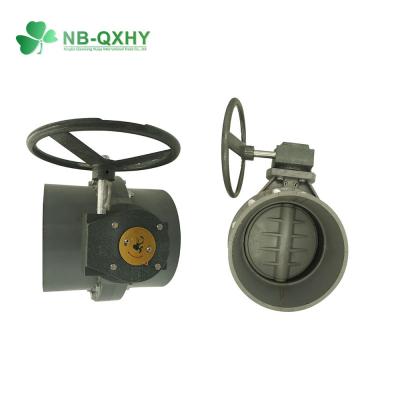 China Irrigação borboleta de plástico PVC de uma peça com tipo de engrenagem e alça de aço inoxidável à venda
