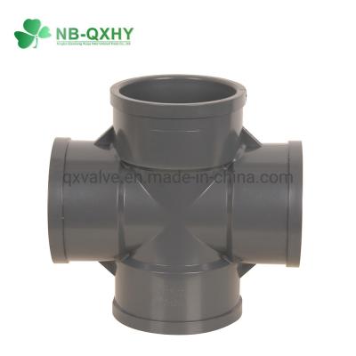 Cina QX DIN Pn16 Fittings di tubi in UPVC in plastica 4 Way Cross Tee Connector richiesta personalizzata in vendita