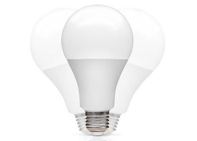 Cina le lampadine del globo di 2700K E27 B22 LED, 7W 9W 12W A60 riscaldano le lampadine bianche del LED in vendita