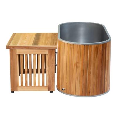 China Wooden Ice Bath Barrel with Cedar Finish and Stainless Steel Liner for sale