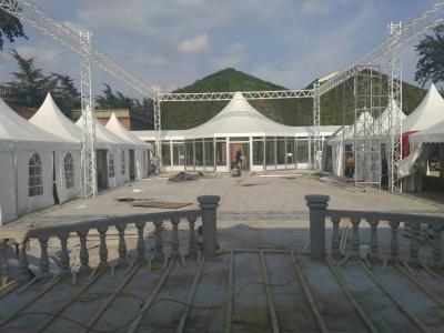 Cina Il PVC impermeabile del doppio della tenda del baldacchino della cima grande ha ricoperto antivento condizionato aria in vendita