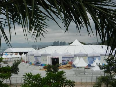 Cina Tenda romantica bianca di nozze della tenda foranea impermeabile con il materiale della lega di alluminio in vendita