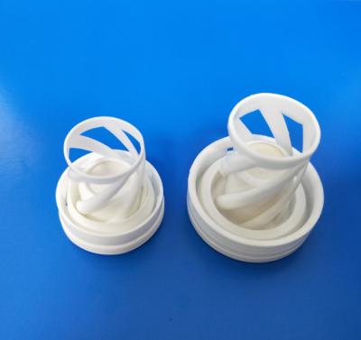 中国 プラスチックボトルのための高容量乾燥剤キャップ組立機械 販売のため