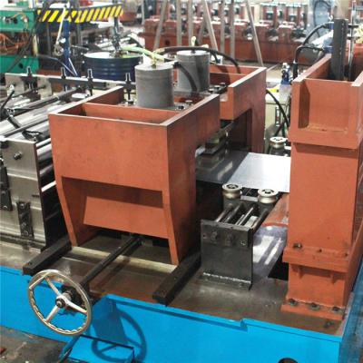 Cina L'acciaio passivo di Decoiler che forma le macchine collega la velocità del prodotto dell'operazione 2.55m/min in vendita