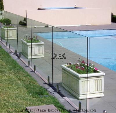 Cina Modern glass spigot railing baluster for swimming pool/balcony spigot flange/fence in vendita