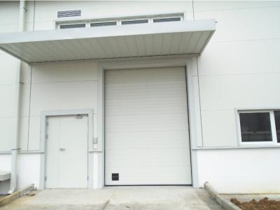 China 220V-240V automatische Industriële Luchtdeuren, Geïsoleerde Sectionele Garagedeuren Te koop
