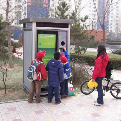 Cina Macchina di vendita inversa RVM per esterni First Circle personalizzata in vendita