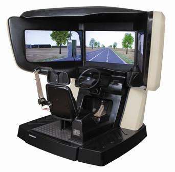 China Simulador de conducción interactivo del coche/máquina del simulador/del aprendizaje electrónico del entrenamiento en venta