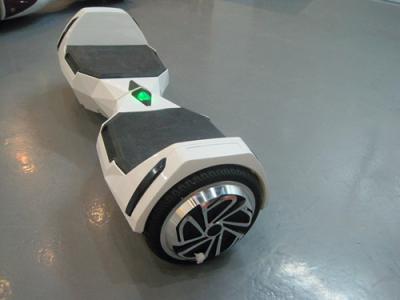 中国 ハイテクな 2 つの車輪の自己のバランスをとるスクーターの セグウェイ の環境保護 販売のため