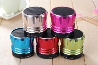 Cina I mini Bluetooth altoparlanti senza fili di S12 metal l'altoparlante basso eccellente ad alta fedeltà del lettore in vendita