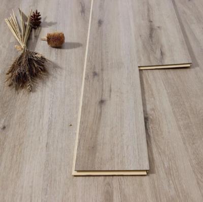 China Baldosas de suelo SPC de 2 mm, 3 mm y 4 mm, impermeables, antiarañazos, de fácil mantenimiento, para uso en interiores y exteriores en venta