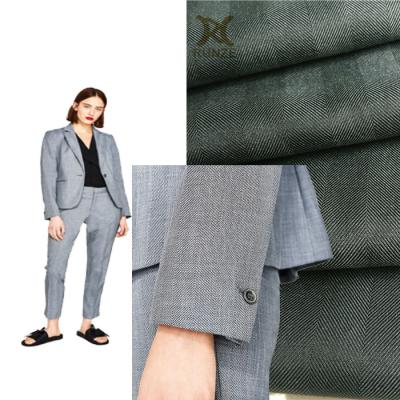 China Zwarte garens met een middengewicht Geweven haringbeenstof voor formele blazers 100D*100D Te koop