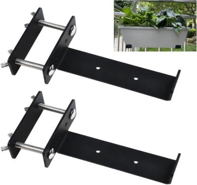 Cina Brackets per le scatole di fiori per finestre con bracket di montaggio per piantatrici in ferro resistente in vendita