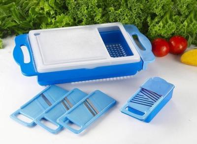Cina 8 IN 1 plastic Blue hand multifunction sieve with Kitchen Aid Grater board in vendita