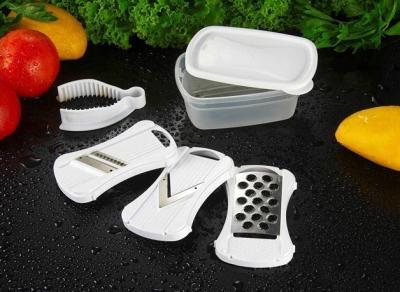 Cina Multi-wonder Kitchen Aid Grater B929 For Vegetable And Food With Stainless Steel in vendita