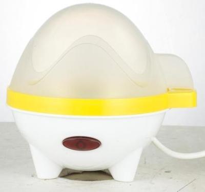 Cina 7 Eggs Electric Egg Boiler With Durable Save Electricity in vendita