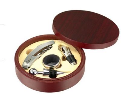Cina Zinc Alloy Wine Stopper Personalized Bottle Opener Household Products in vendita
