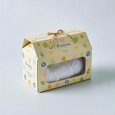 Chine Carton de produit pour bébé fait main, réutilisable et écologique, avec fenêtre et coffret cadeau personnalisable à vendre