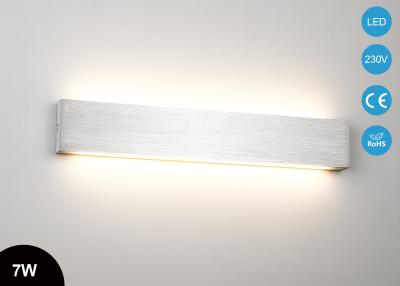 Cina La parete dell'interno moderna del LED accende IP44 7W su e giù le lampade lineari della decorazione LED dell'ufficio dell'hotel in vendita