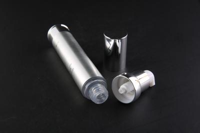 Κίνα UKMS41 15ml-20ml-30ml Ασημένια επεξεργασία μπουκαλιού AS Cosmetic Airless Pump Bottle προς πώληση