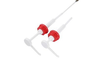 Chine La pompe en plastique rouge de distributeur de sauce à ketchup de la fermeture 15cc 30cc d'UKR30 57mm de chapardent la conception de fermeture de preuve à vendre