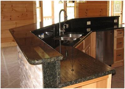 China Countertops van het de Tubagraniet van Verdeuba, het Eilandcountertop van de Granietkeuken Douanegrootte Te koop
