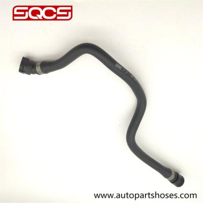 中国 A17127508015取入口の一休みのホース、BMW N62 E65 E66 BMWの冷却剤の管17127508015 販売のため
