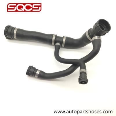 中国 A17127524838冷却剤のホース車、E66 730LI M54の一休みのホースBMW 17127524838 販売のため